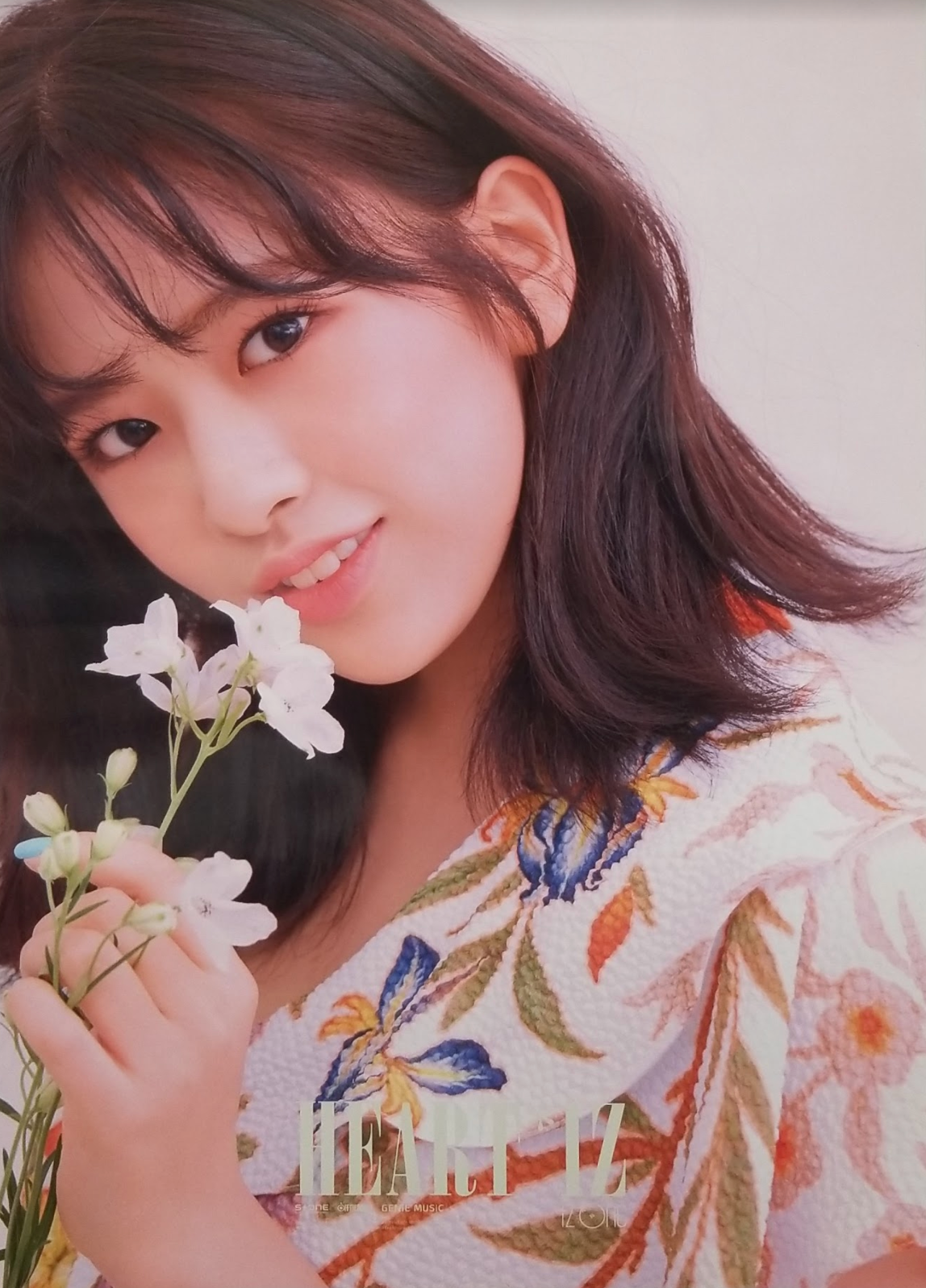 IZ*ONE 2nd Album Heart*IZ Official Poster - Photo Concept Yujin ...