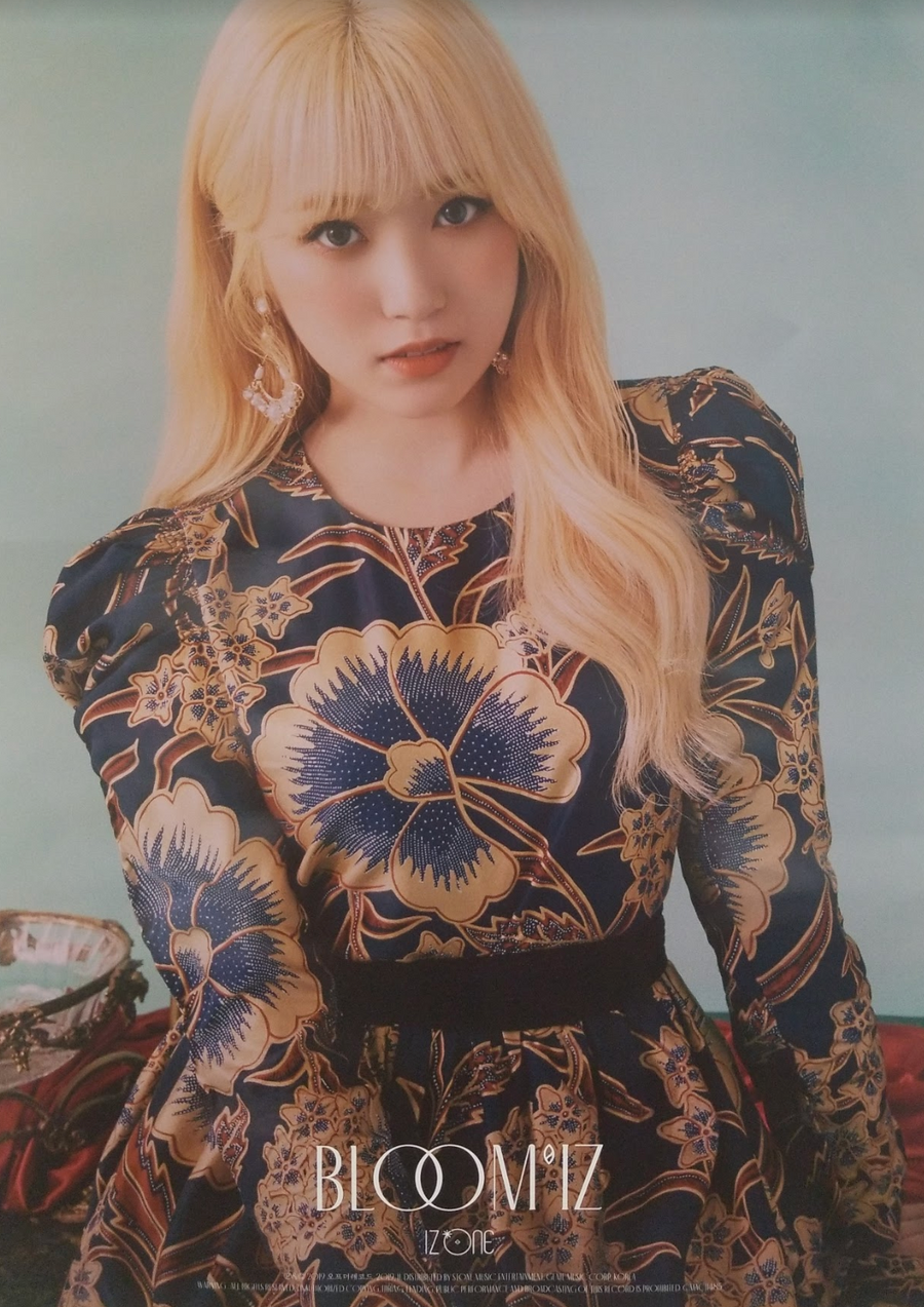 IZ*ONE 1st Album Bloom*IZ Official Poster - Photo Concept Nako – Choice ...